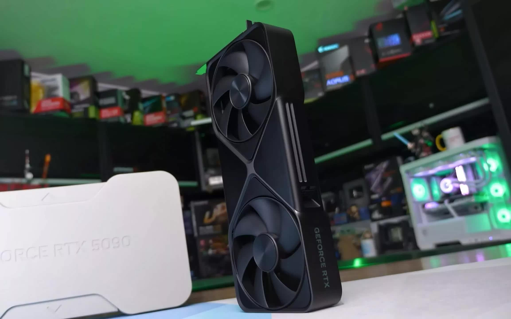 Custom RTX 5090 Prototype Emerges with Massive 128GB VRAM and $13,200 ...
