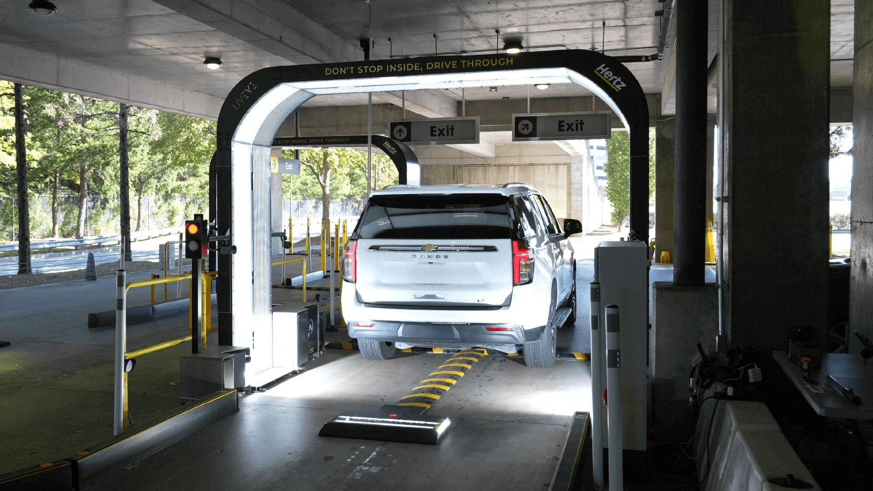 Hertz AI Scanner Charges $440 USD for Minor Wheel Scuff, Sparks Debate ...